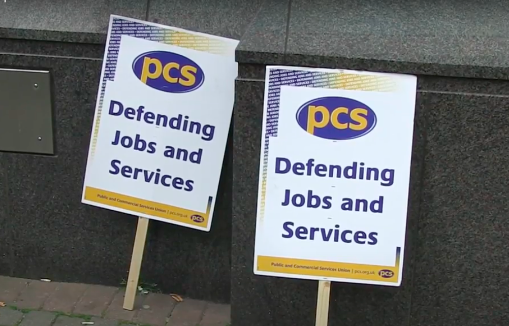 PCS announces one-day strike of 100,000 civil servants - Left Foot ...