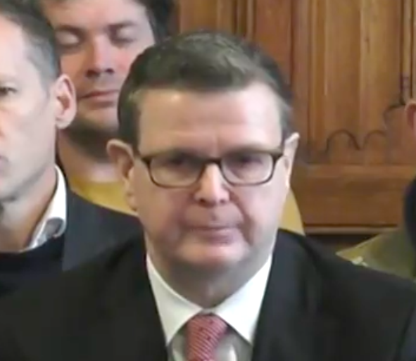 Royal Mail CEO Simon Thompson gets roasted in Parliament over £140,000 ...