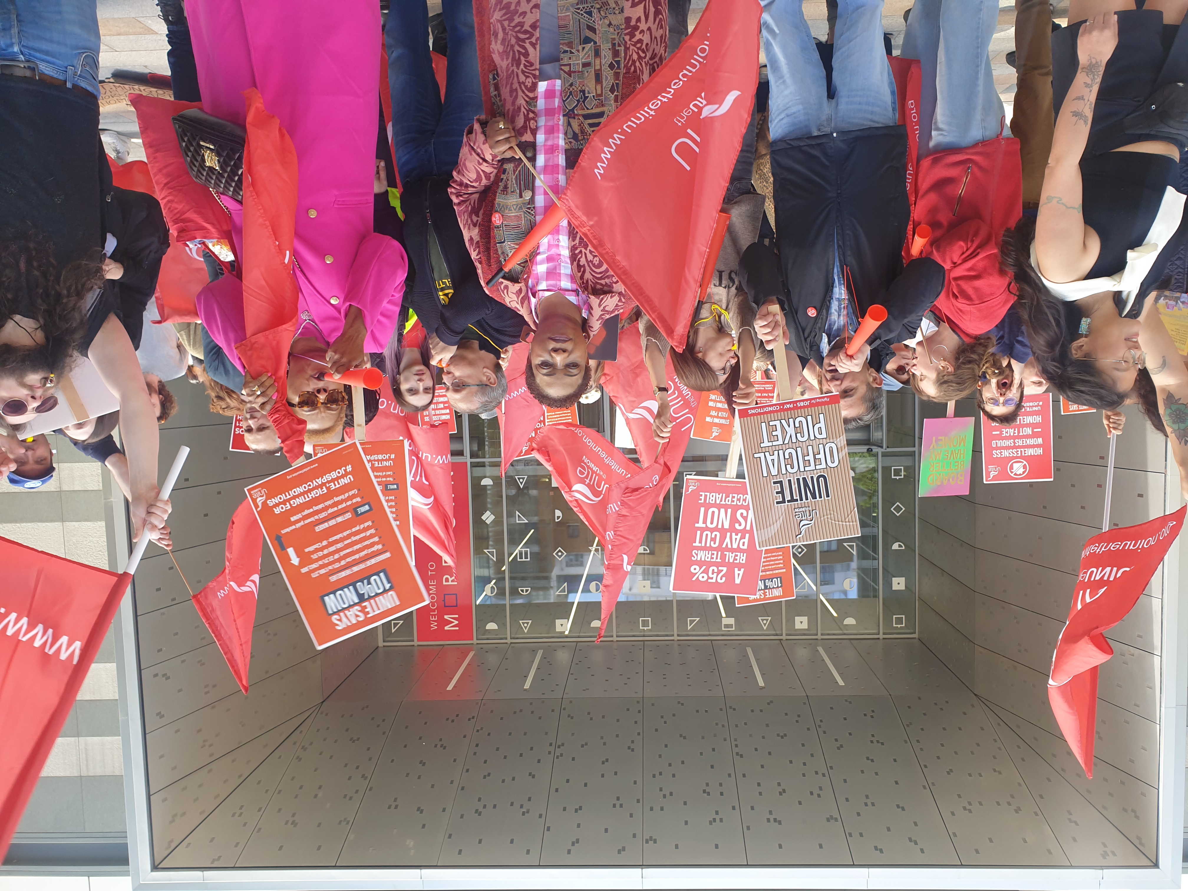 St Mungo’s workers rally on first day of month-long strike - Left Foot ...