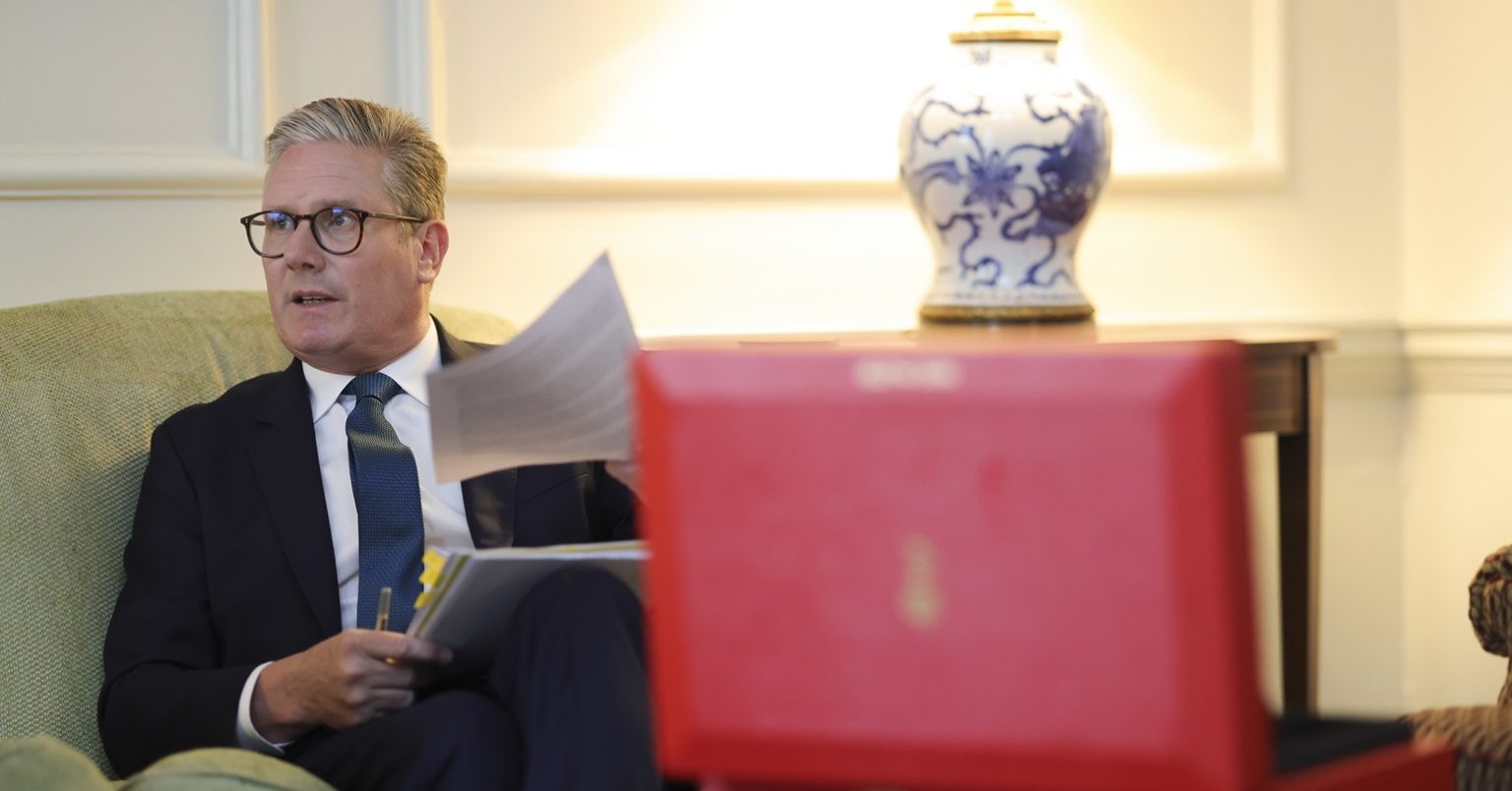 Keir Starmer to resign today, chief of staff tells Downing Street staff ...