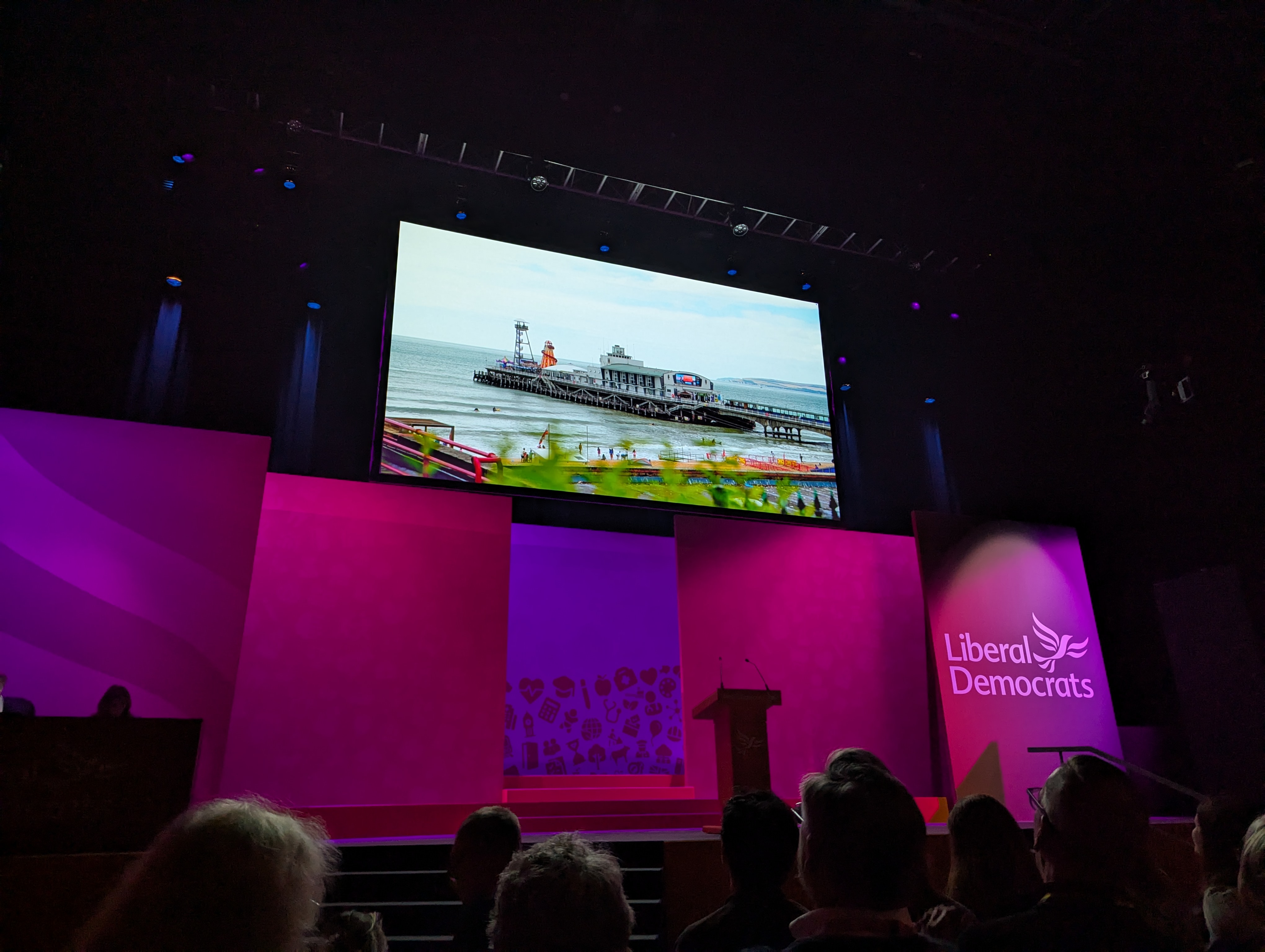 Lib Dem conference passes motion on ‘making UK-EU reset count’ - Left ...